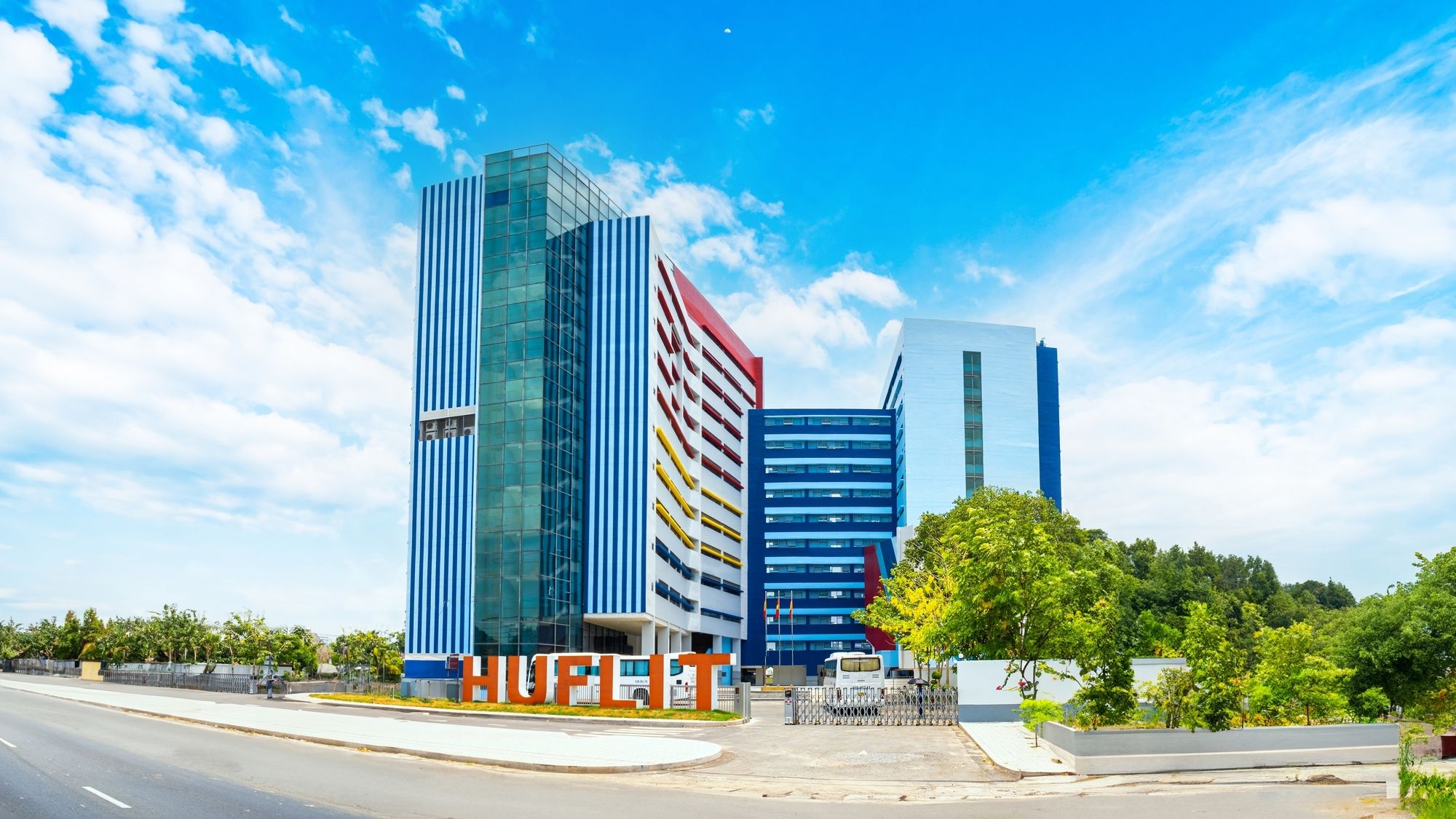 Test Online Huflit - Home